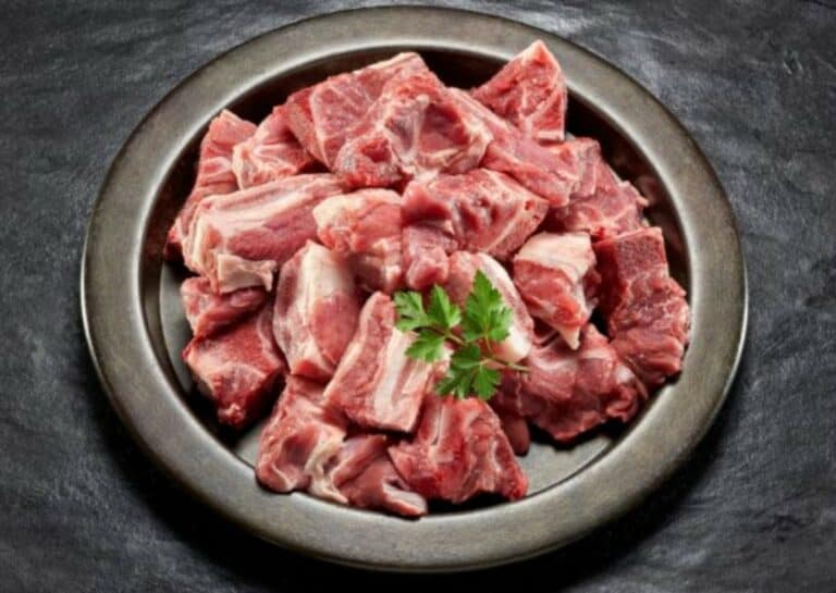 Maggie's Butcher Beef On Bone Cubes (Frozen) - Greenspoon